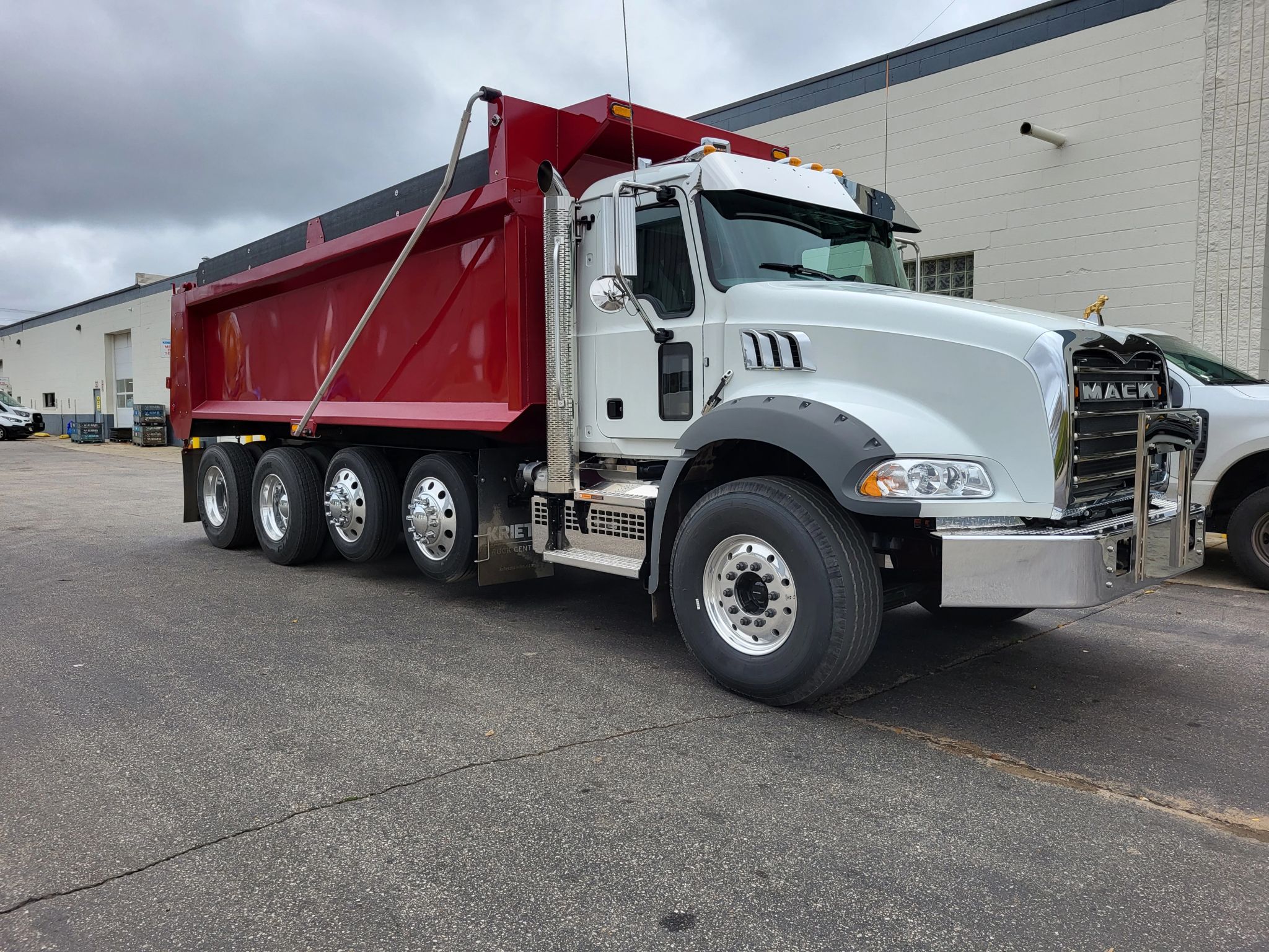 Cross Country Trailers for Sale | Velocity Truck Centres