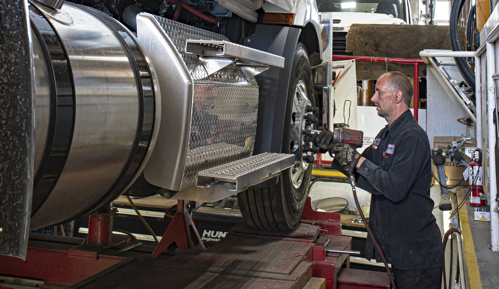 Heavy Duty Truck Sales, Service, & Parts in Prince George | VTC